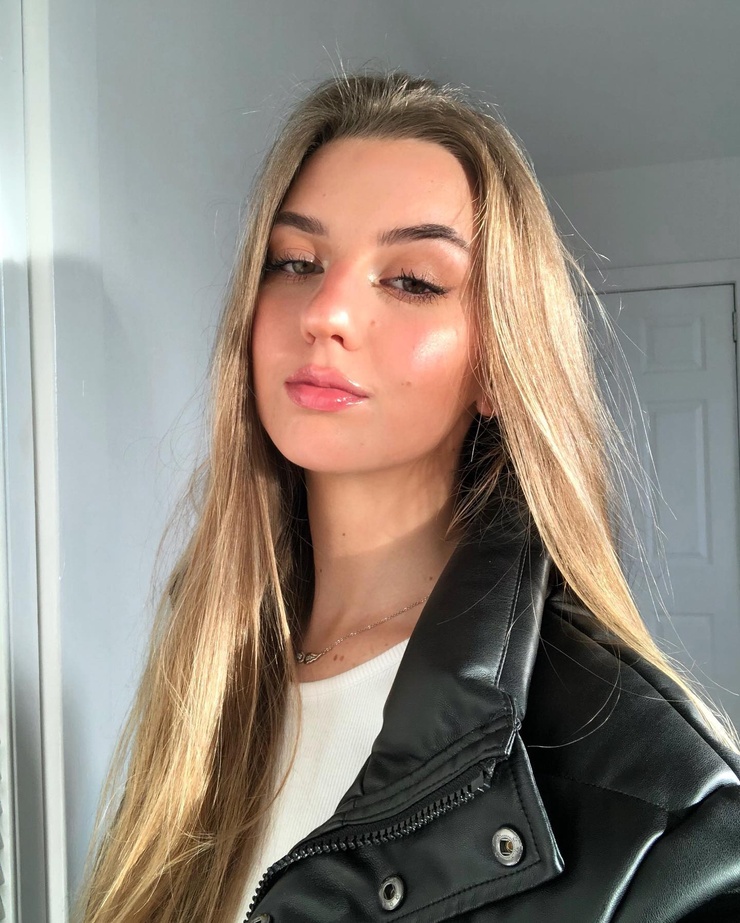 Picture of Julia Belza