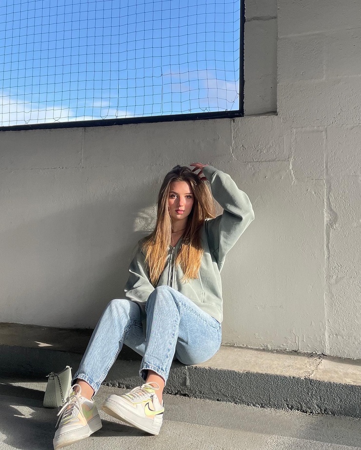 Picture of Julia Belza