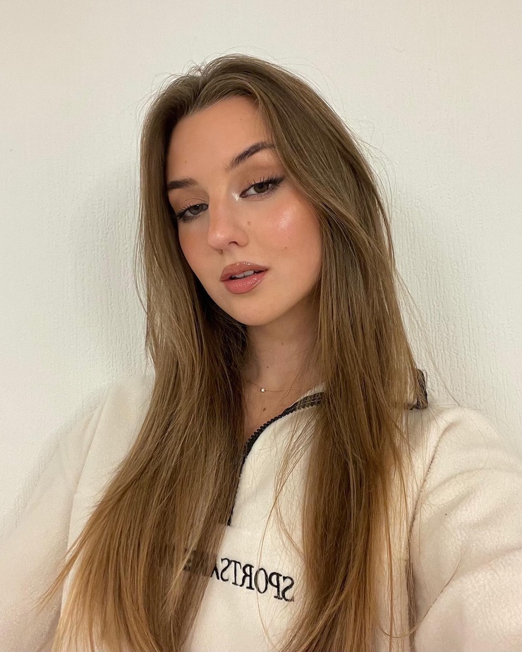 Picture of Julia Belza