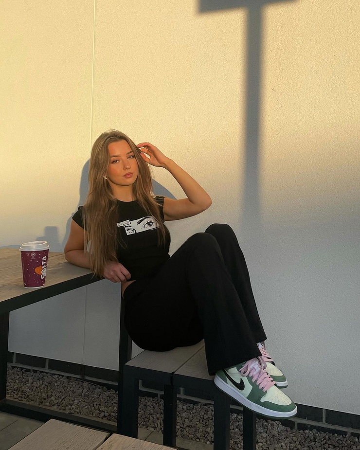 Picture of Julia Belza