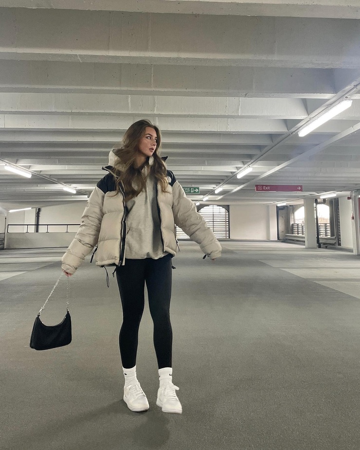 Picture of Julia Belza