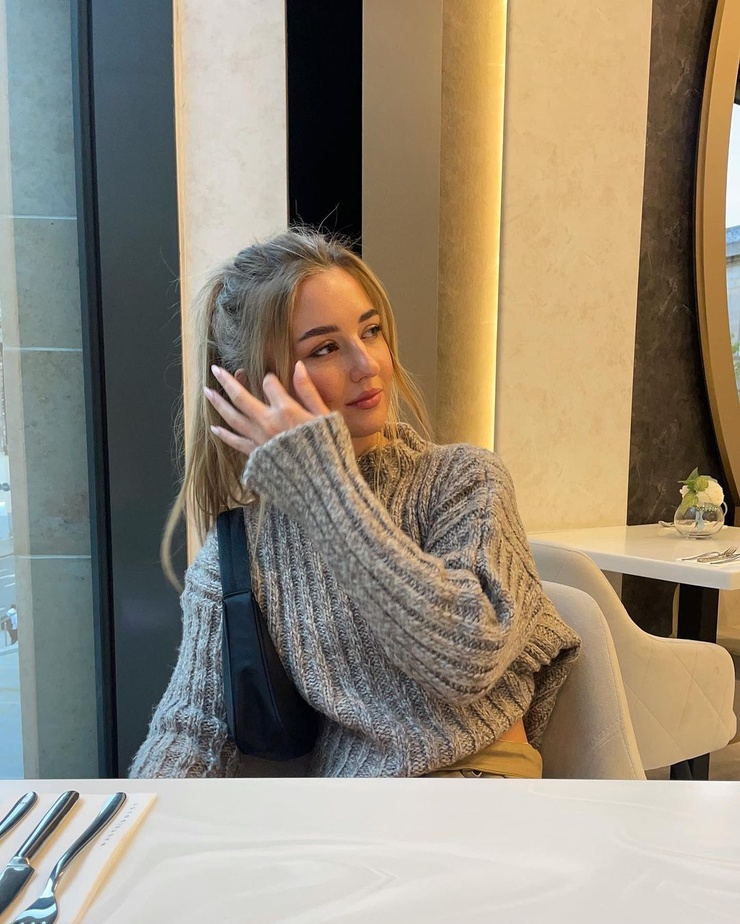 Picture of Julia Belza