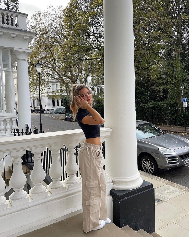 Picture of Julia Belza