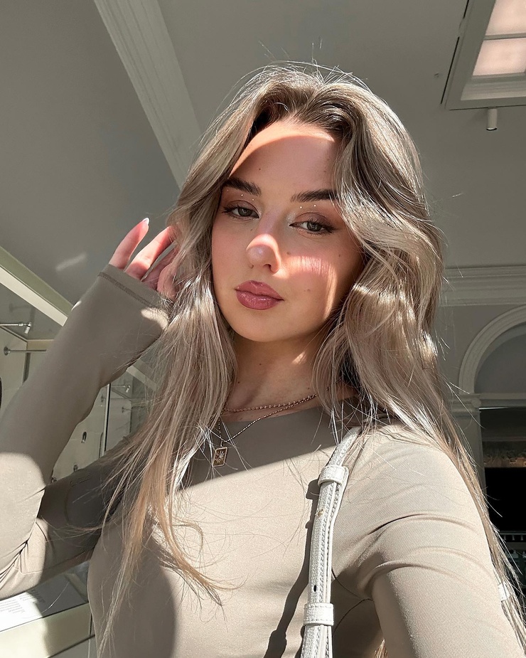 Picture of Julia Belza