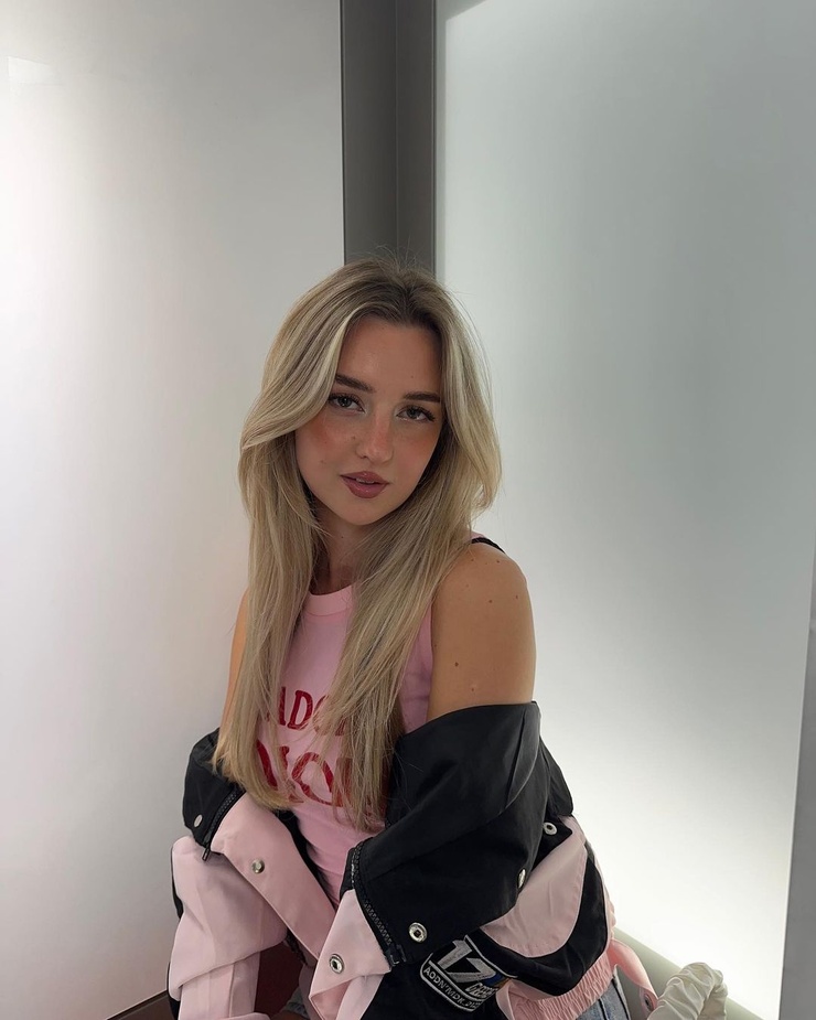 Picture of Julia Belza