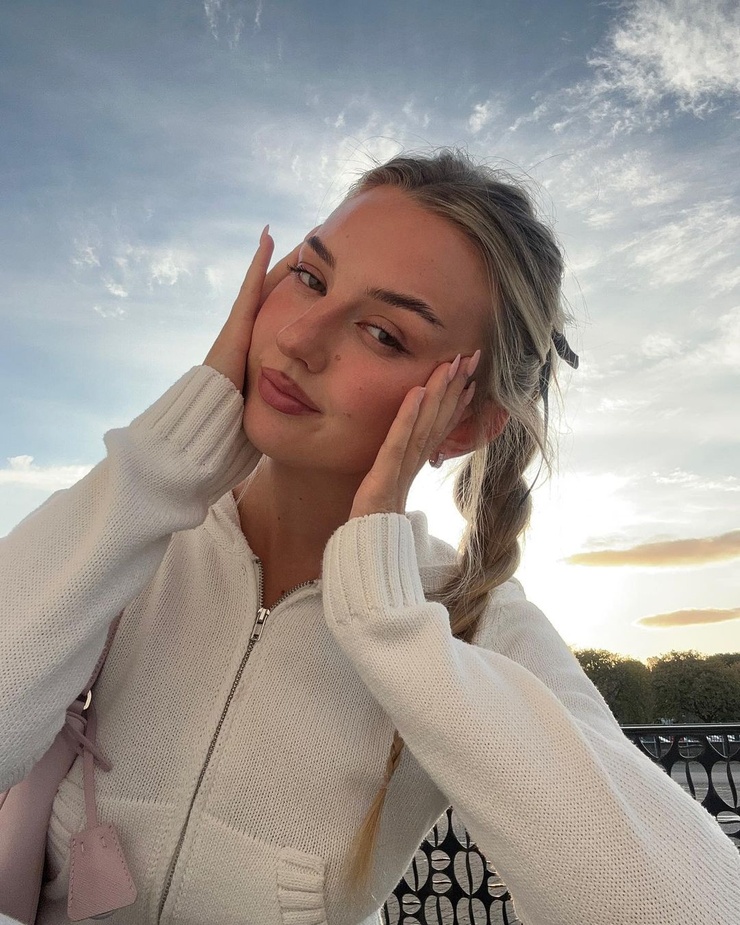 Image of Julia Belza