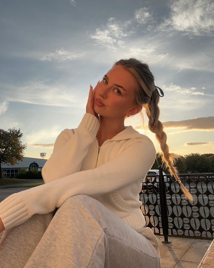 Picture of Julia Belza