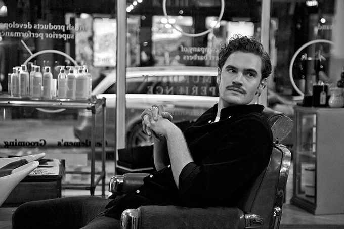 Picture of Tom Bateman
