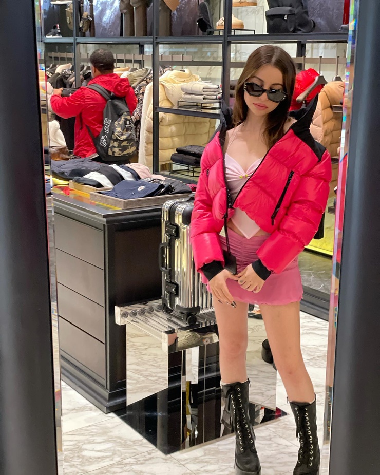 Picture of Ellise Gitas