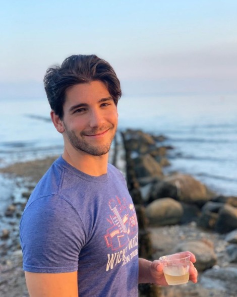 Picture of Adam Kaplan