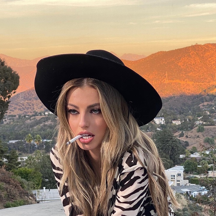 Eliana Jones picture