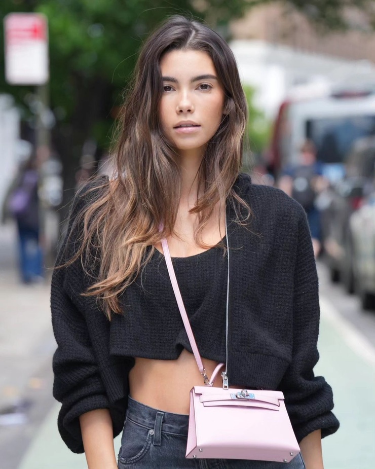 Picture of Cindy Mello