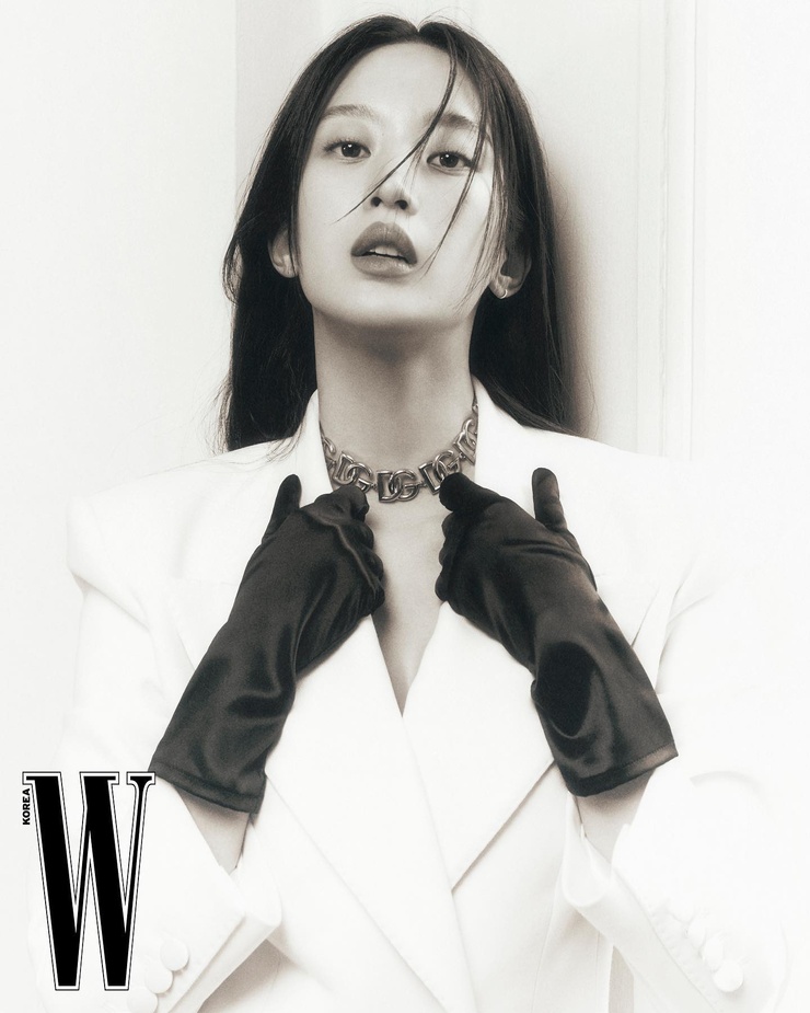 Picture of Ga-young Moon