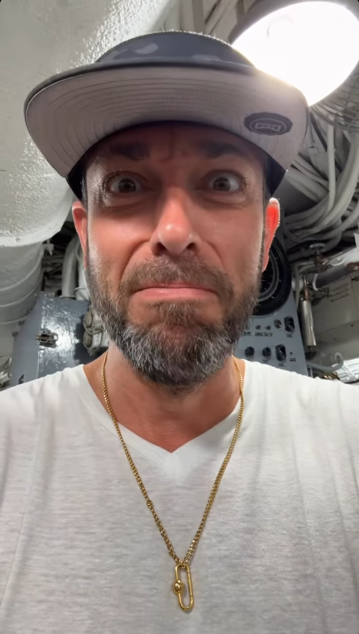 Image of Zachary Levi