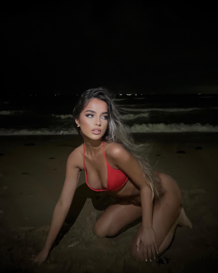 Picture of Ella Christo