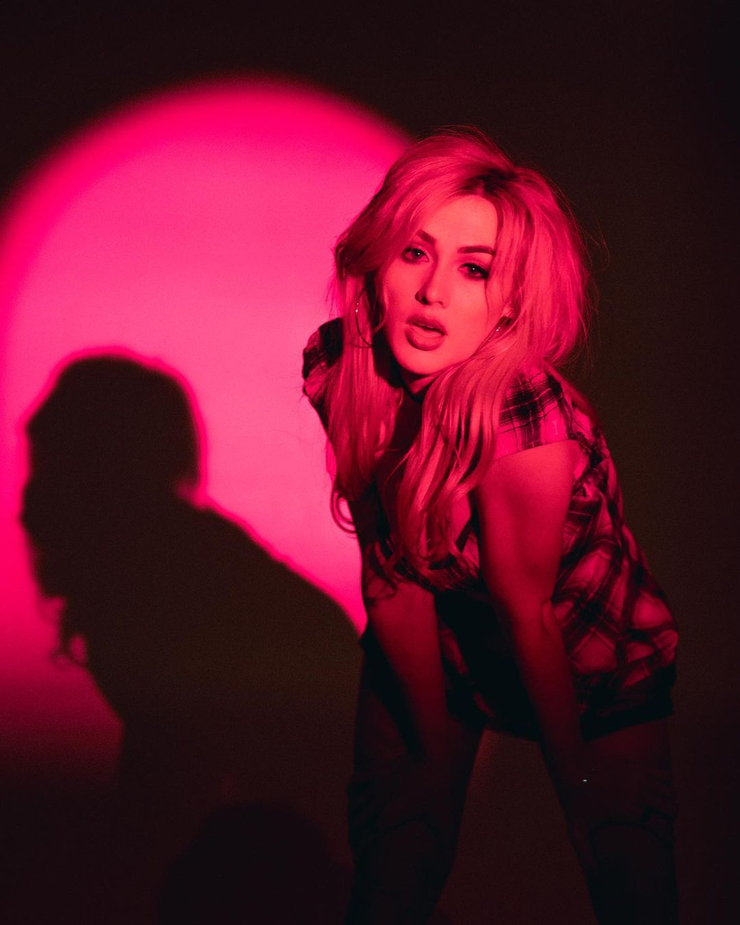 Picture of Emma Holzer