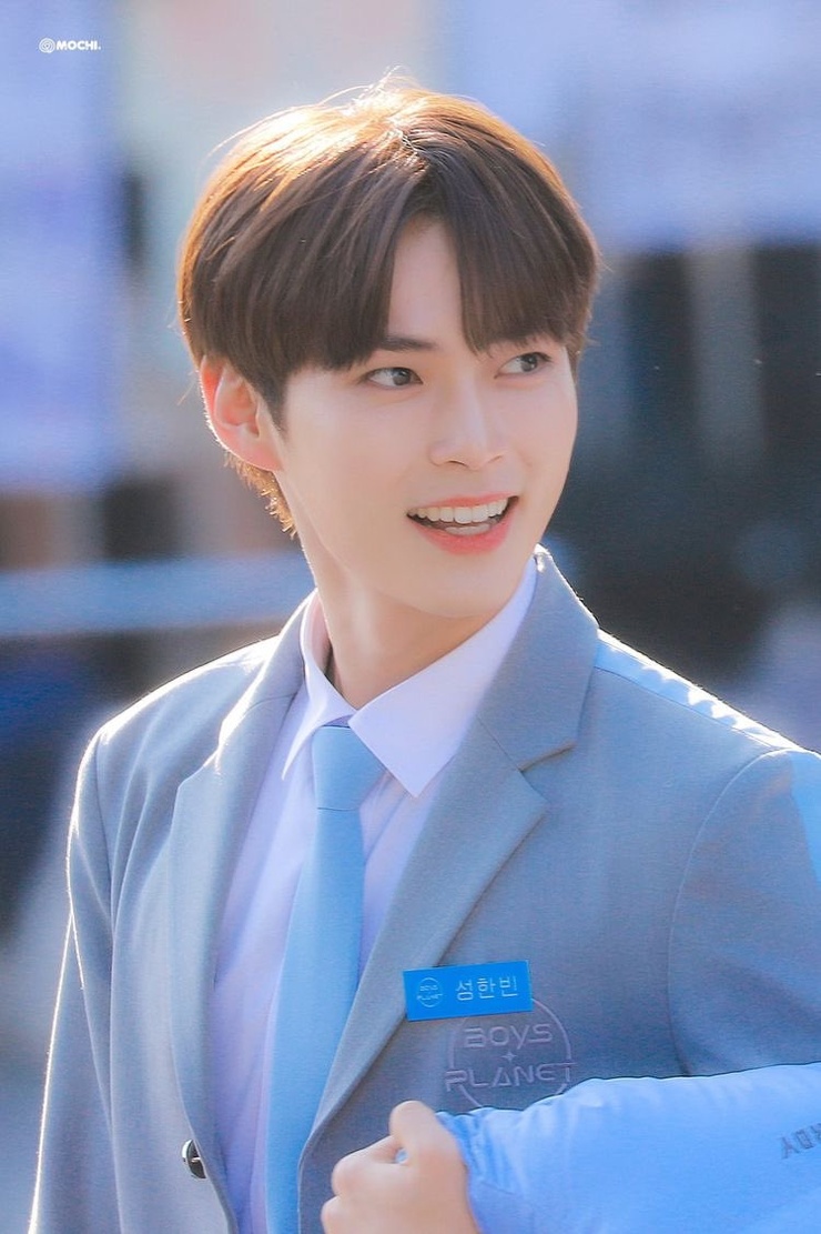 Picture of Sung Hanbin