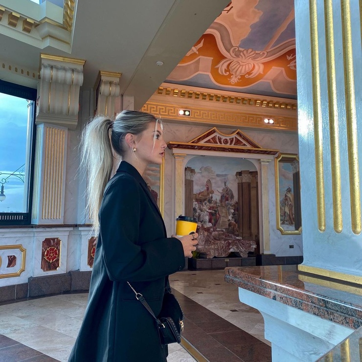 Lily Rowland picture