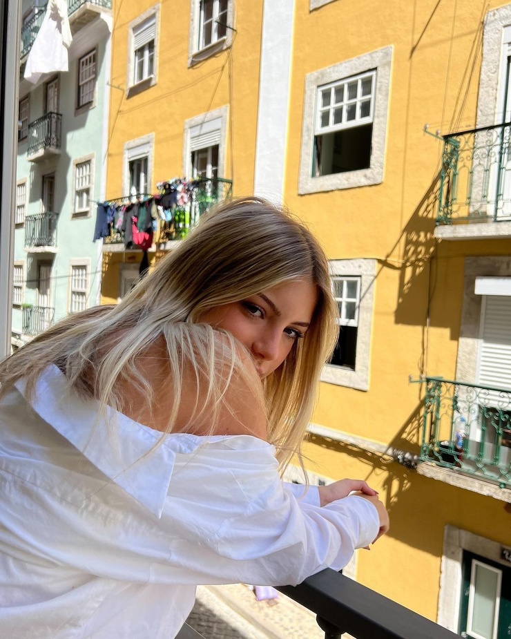 Image of Lily Rowland