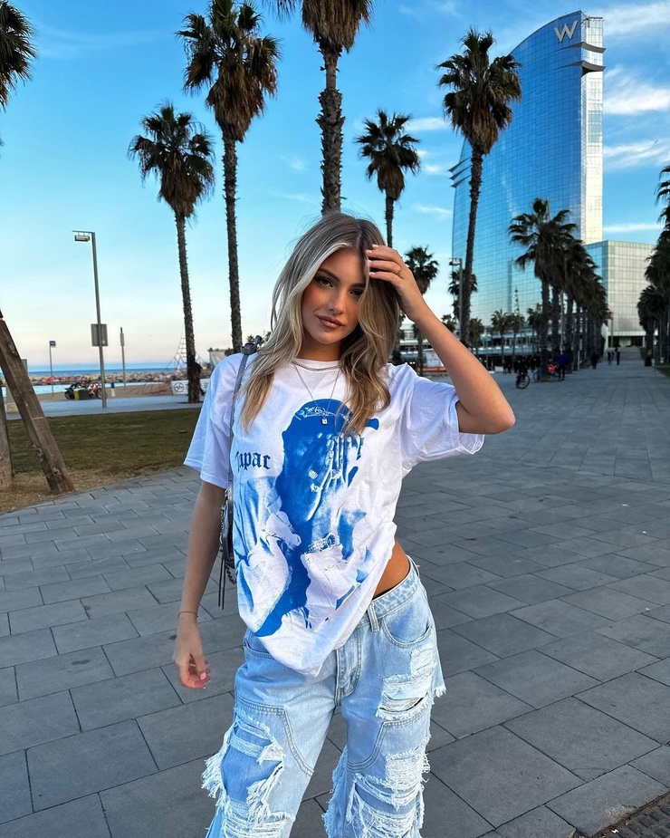 Picture of Lily Rowland