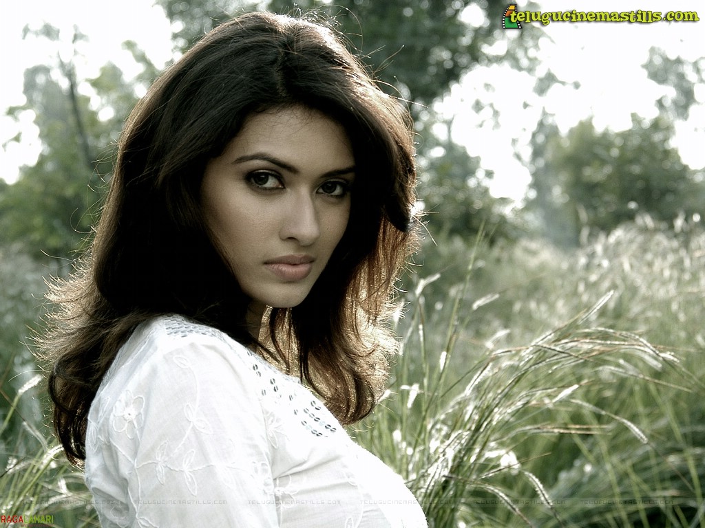 Gowri Pandit picture