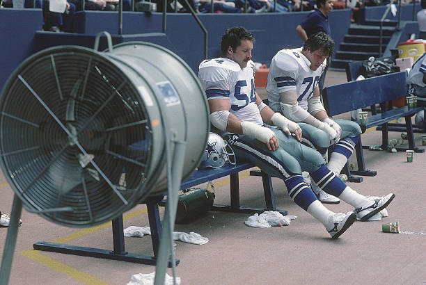 Randy White, John Dutton