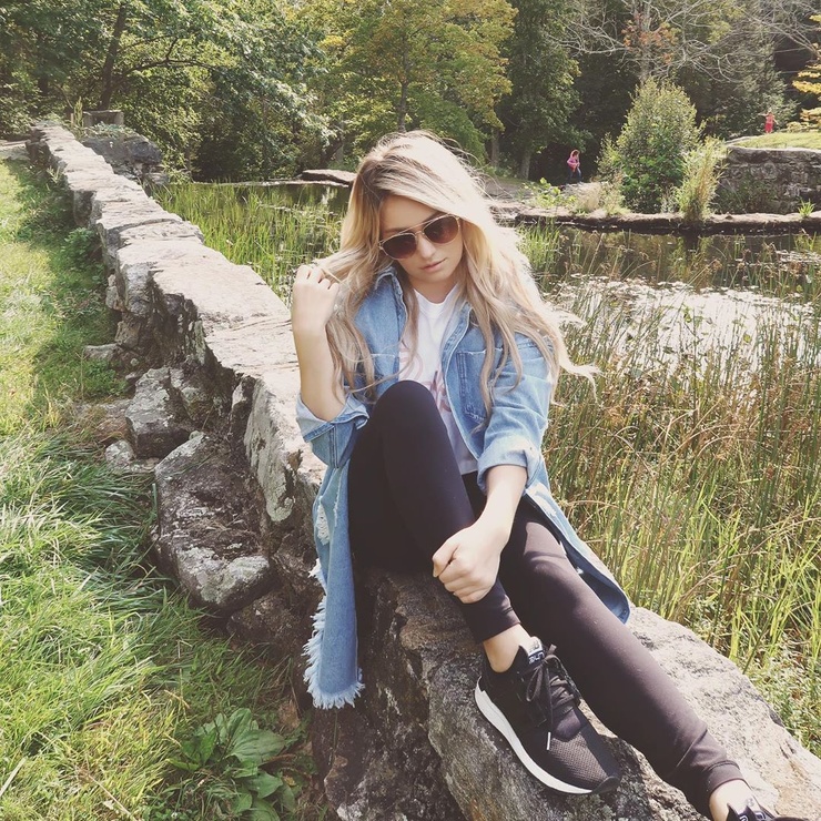 Stephanie Matto image