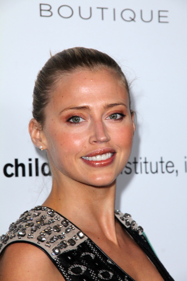 Picture of Estella Warren