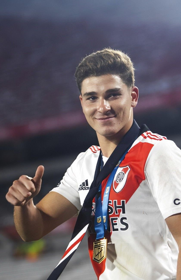 Picture of Julián Álvarez