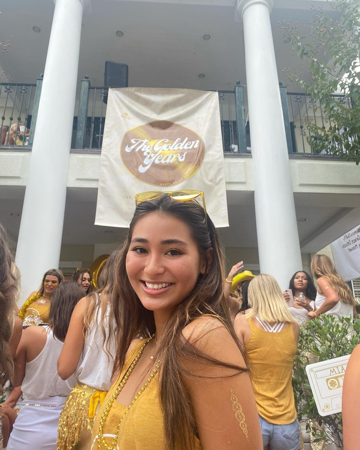 Picture of Shayla Hull