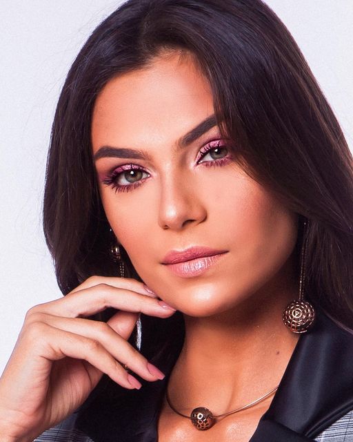 Picture of Deborah Lina