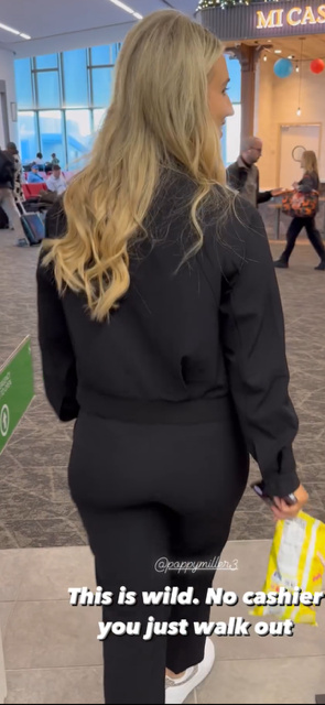 Image of Poppy Miller (i)