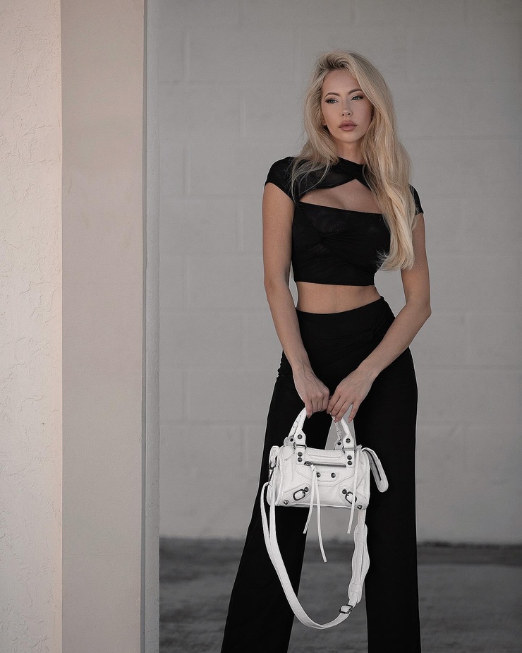 Picture of Amanda Taylor (Model)