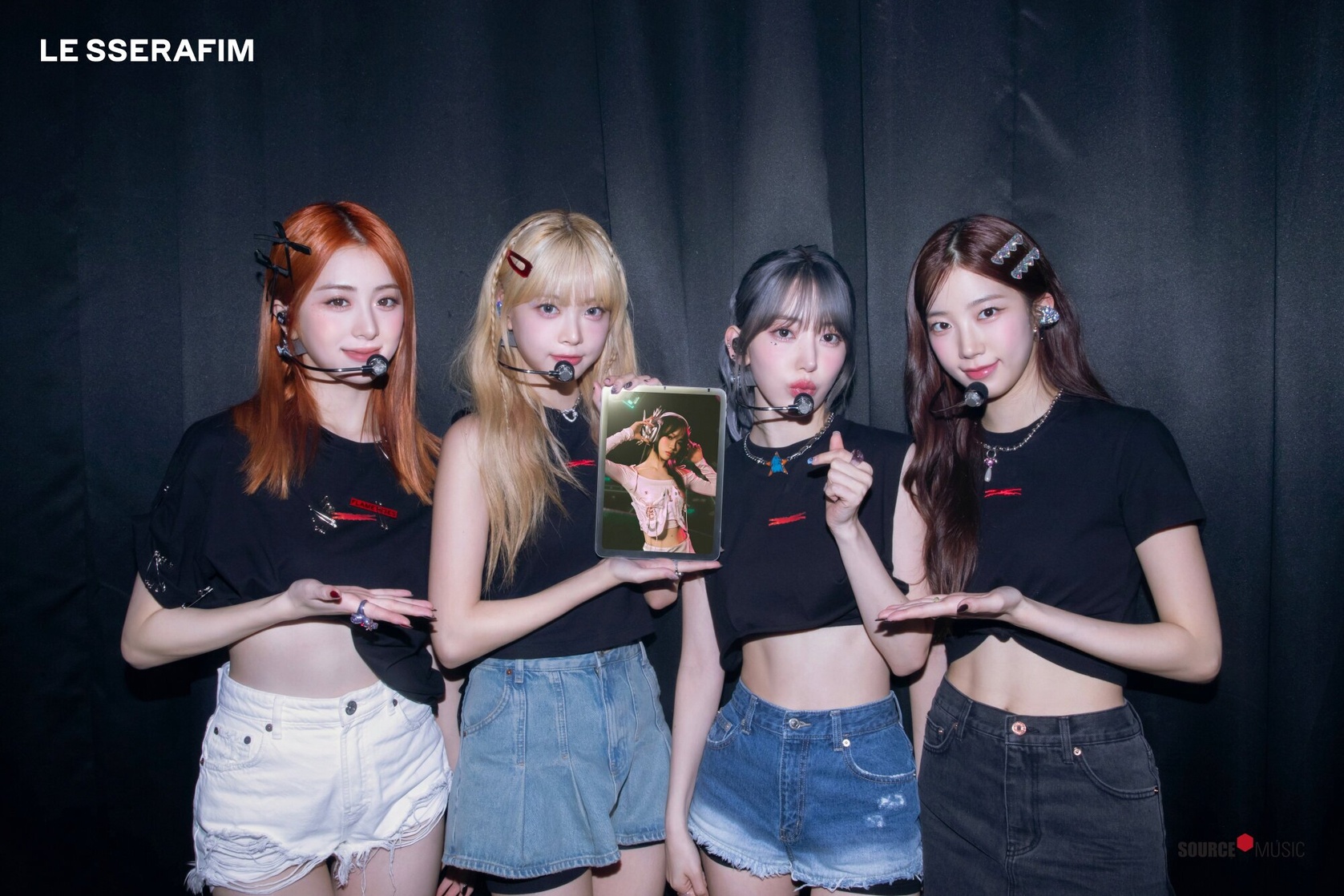 Picture of LE SSERAFIM