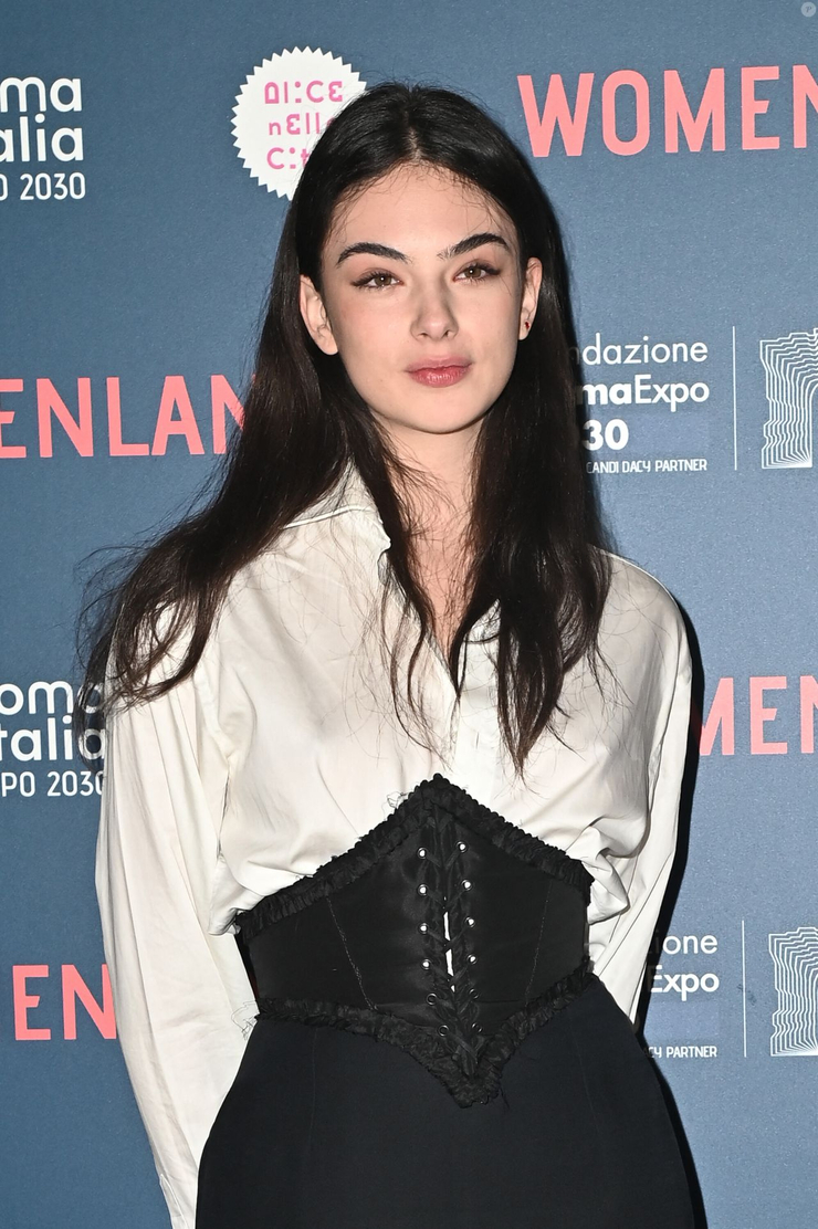 Picture of Deva Cassel