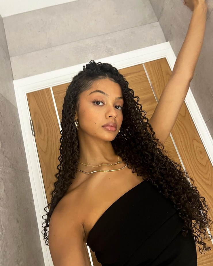 Picture of Mia Myers
