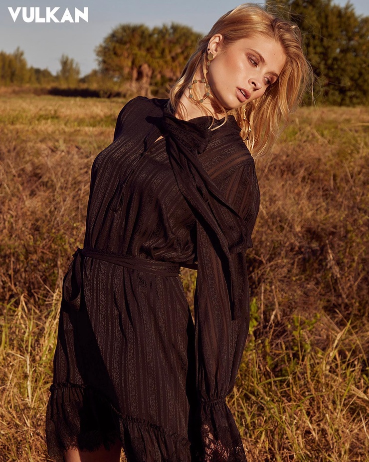 JULIA WILLETTS image