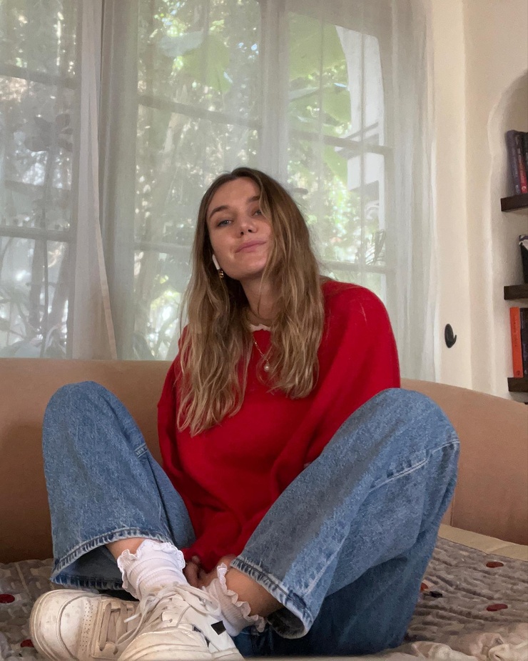 Picture of Immy Waterhouse