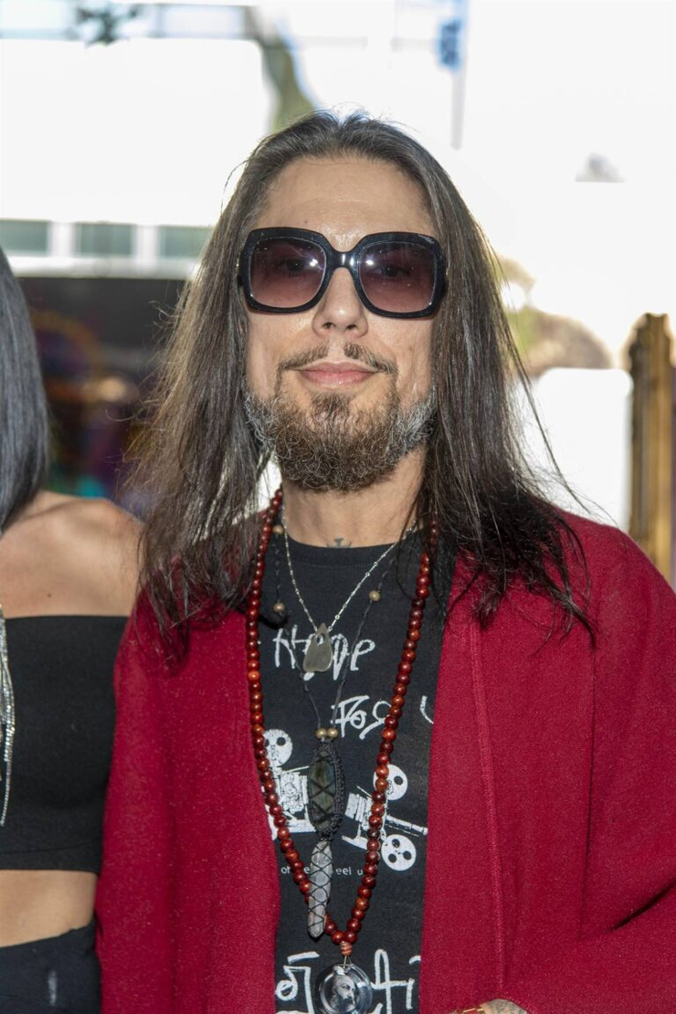 Picture of Dave Navarro