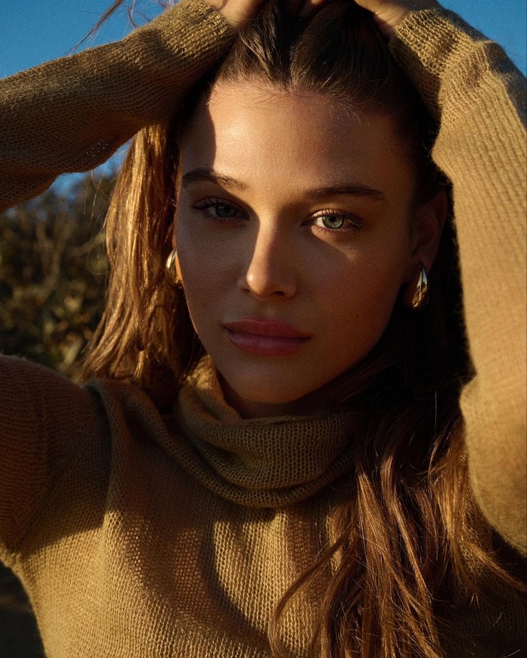 Picture of Victoria Lamas