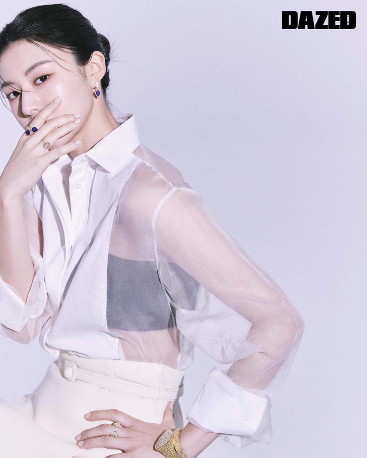 Picture of Go Yoon-Jung