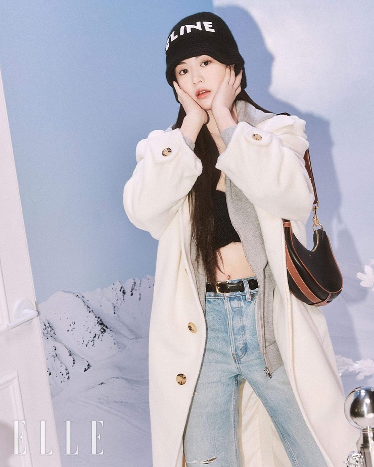 Picture of Go Yoon-Jung