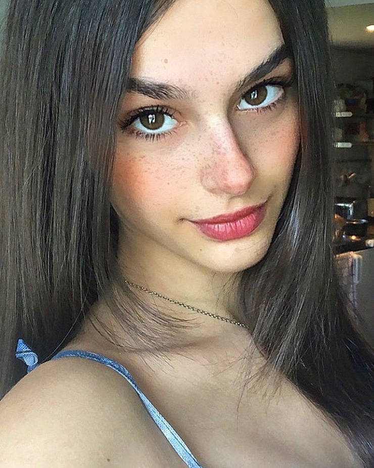 Image of Roya Athina