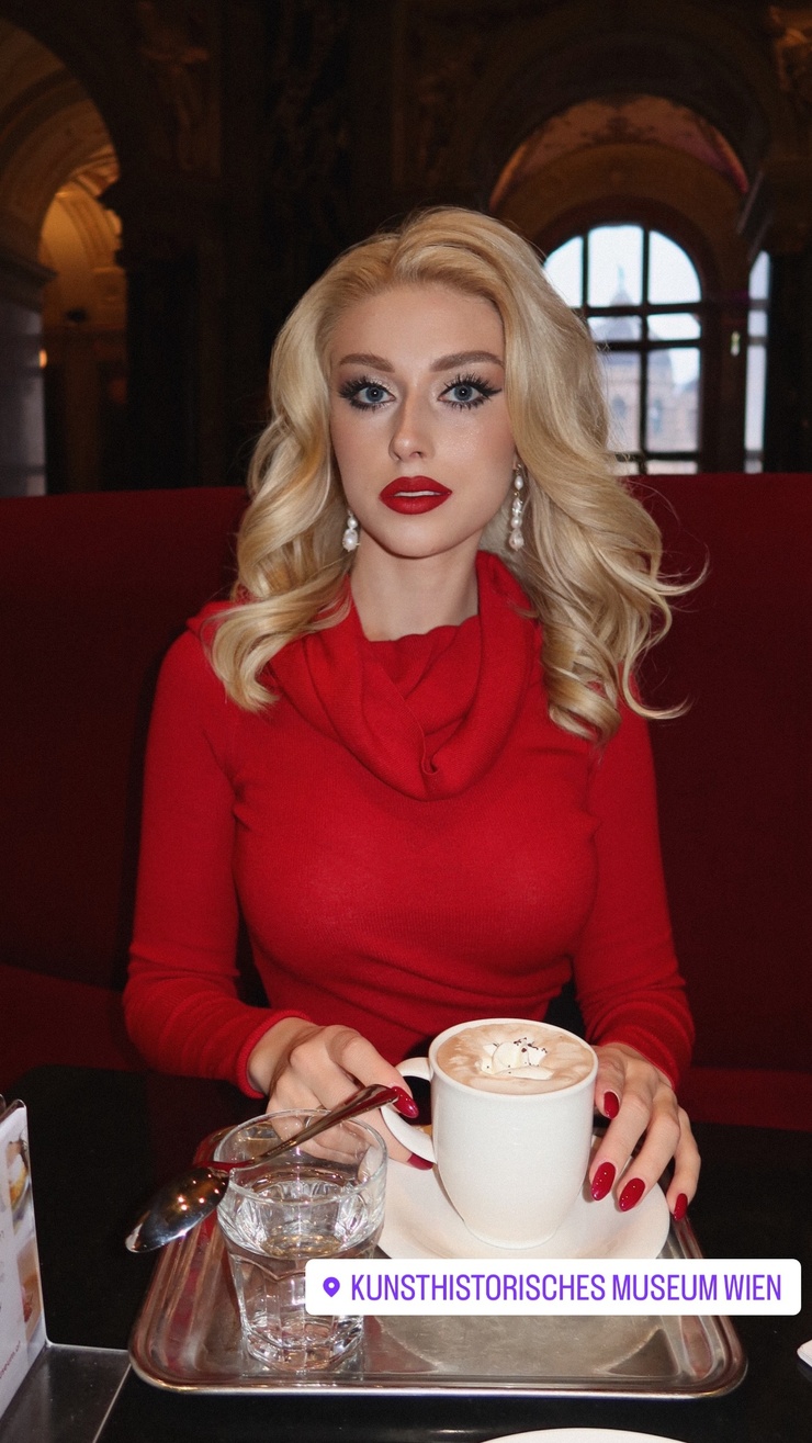 Picture of Alexandra Frenkel