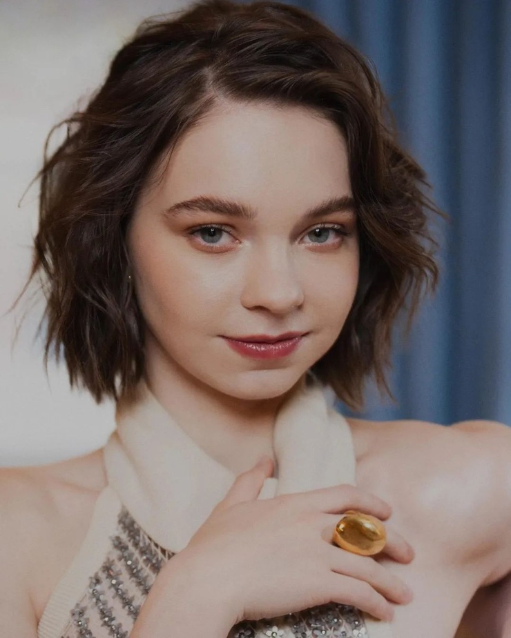 Picture of Emma Myers