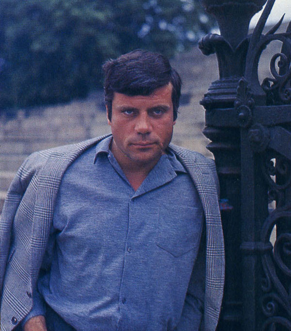 Picture of Oliver Reed