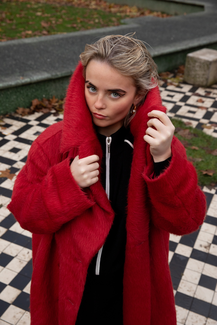 Millie Gibson image