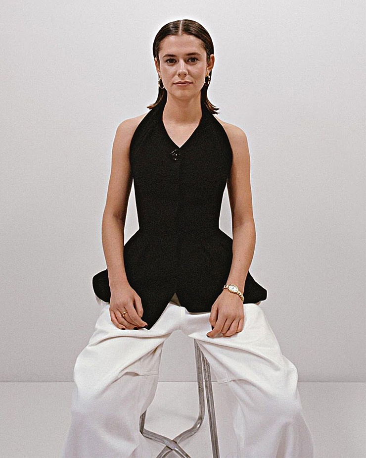 Picture of Alison Oliver
