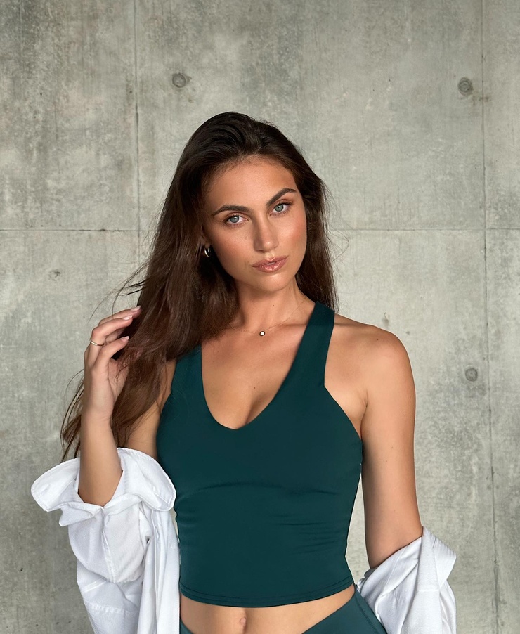 Picture of Stephanie Rayner