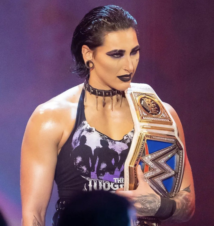 Picture of Demi Bennett